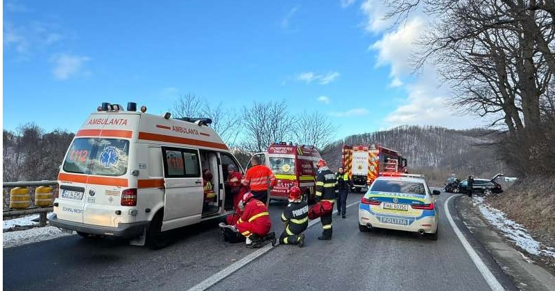 Súlyos baleset Kolozs megyében, a sebesültek között négy kiskorú ... Súlyos baleset Kolozs megyében, a sebesültek között négy kiskorú ...